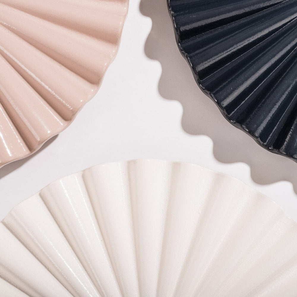 The XL Clamshell Base - 41 kgs - Antique White | Business & Pleasure Co Aus